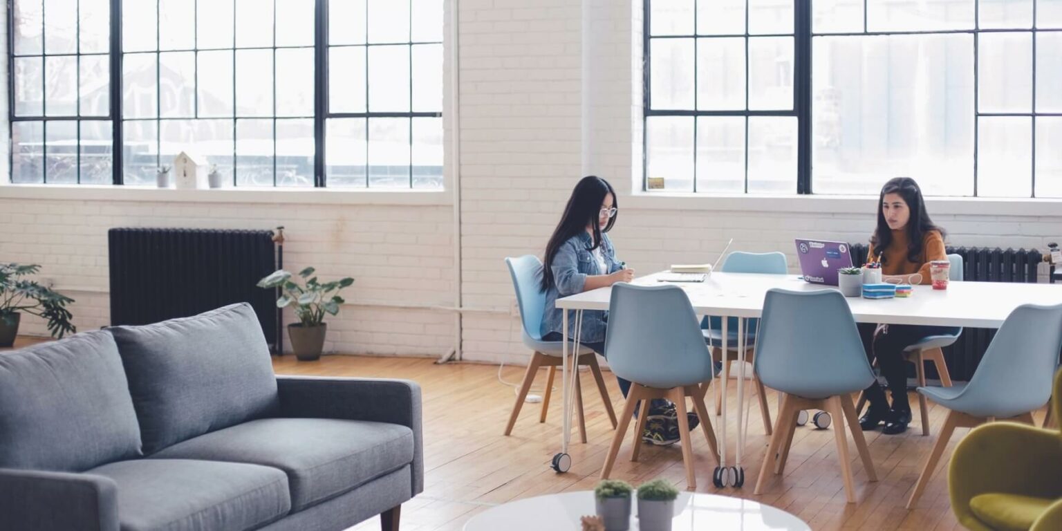Interpreter vs Translator: Key Differences Explained - Atlas Localization Interpreter vs Translator: Key Differences Explained - Atlas Localization